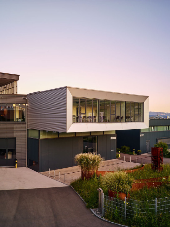 Über Rychiger | Sondermaschinen sind unsere Welt - Rychiger